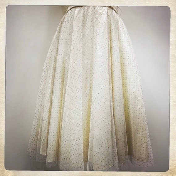 Beautiful SHEER Metallic Silver Polka Dot Tulle Vinta… - Gem