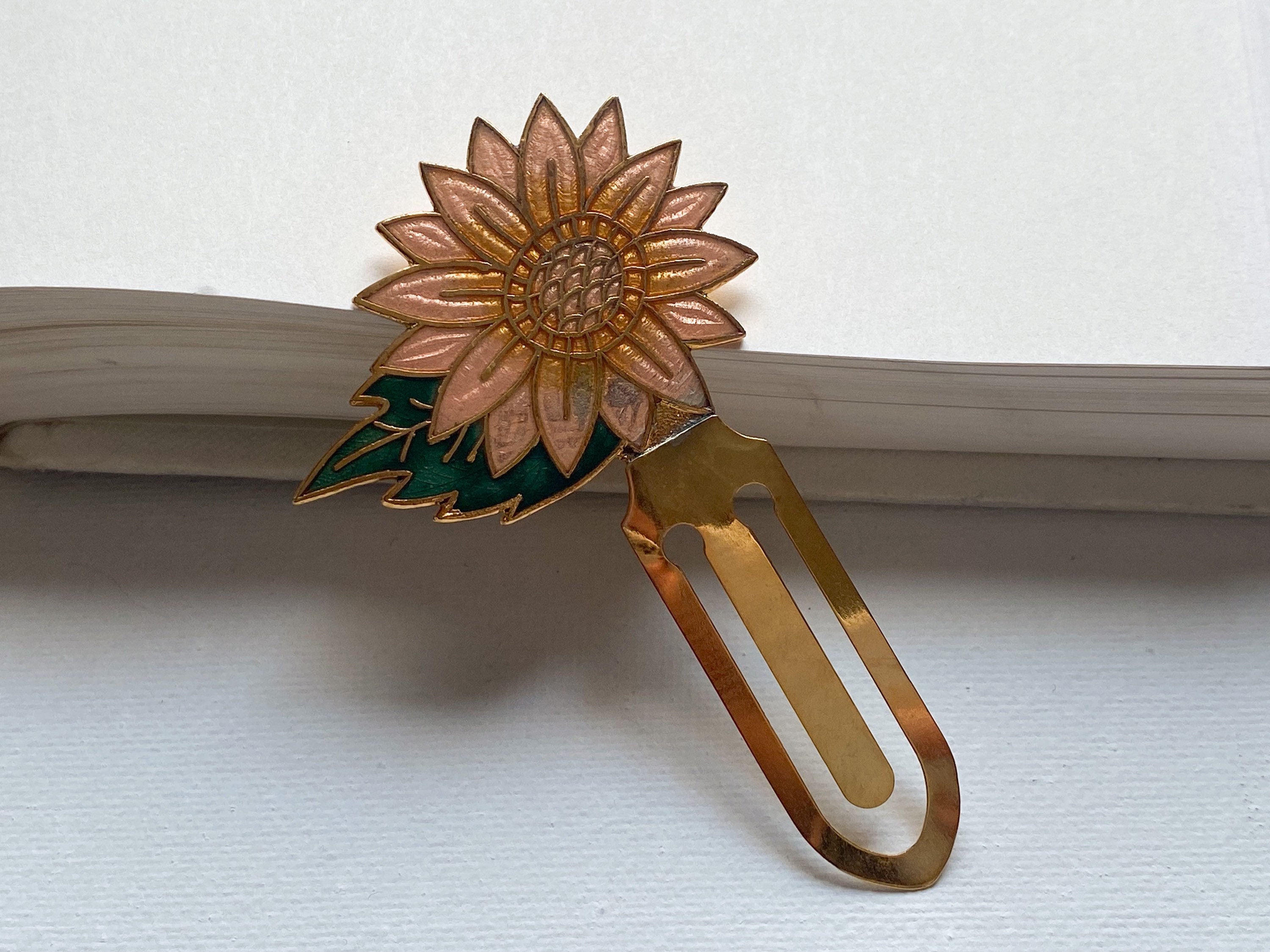 Daisy Bookmark Vintage Cloisonné Champagne and Pink Daisy | Etsy
