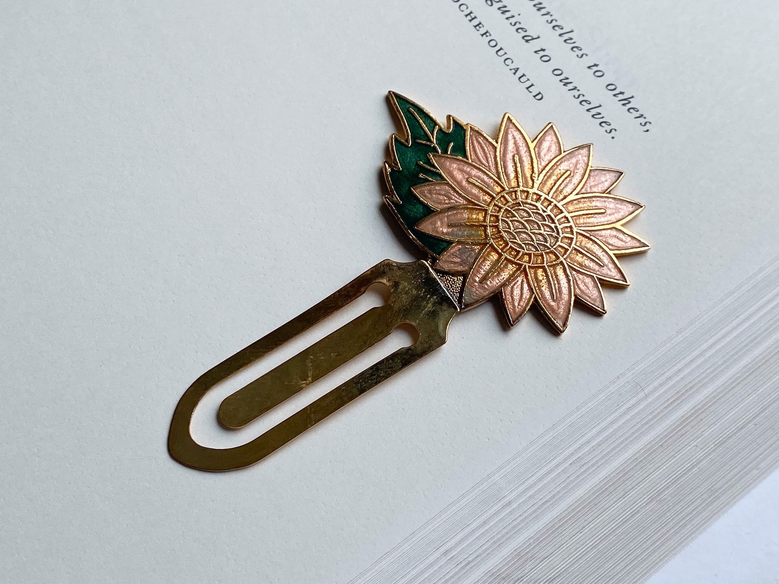 Daisy Bookmark Vintage Cloisonné Champagne and Pink Daisy - Etsy
