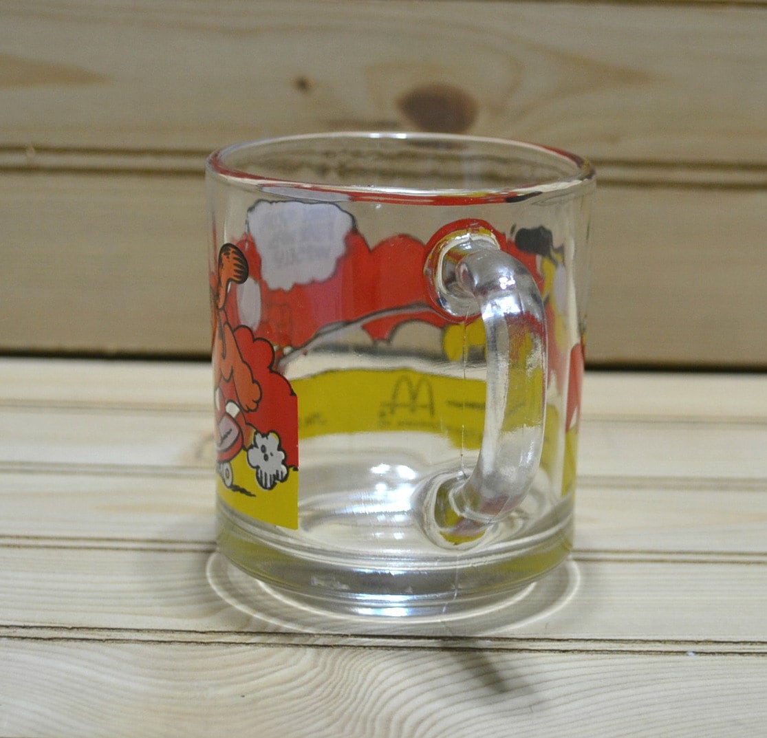 Vintage Garfield Mug 1970s Mcdonalds Odie Jim Davis United Feature ...
