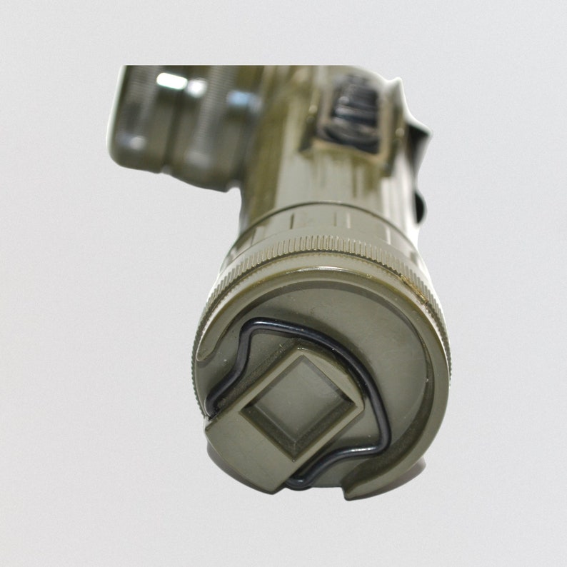Vintage Military Flashlight With 2 Lenses Olive Green Fulton MX991/U ...