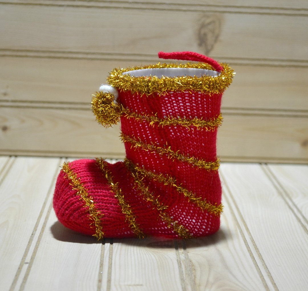 Vintage Christmas Santa Boot Plastic Lined Red Knitted Gold Tinsel Trim ...