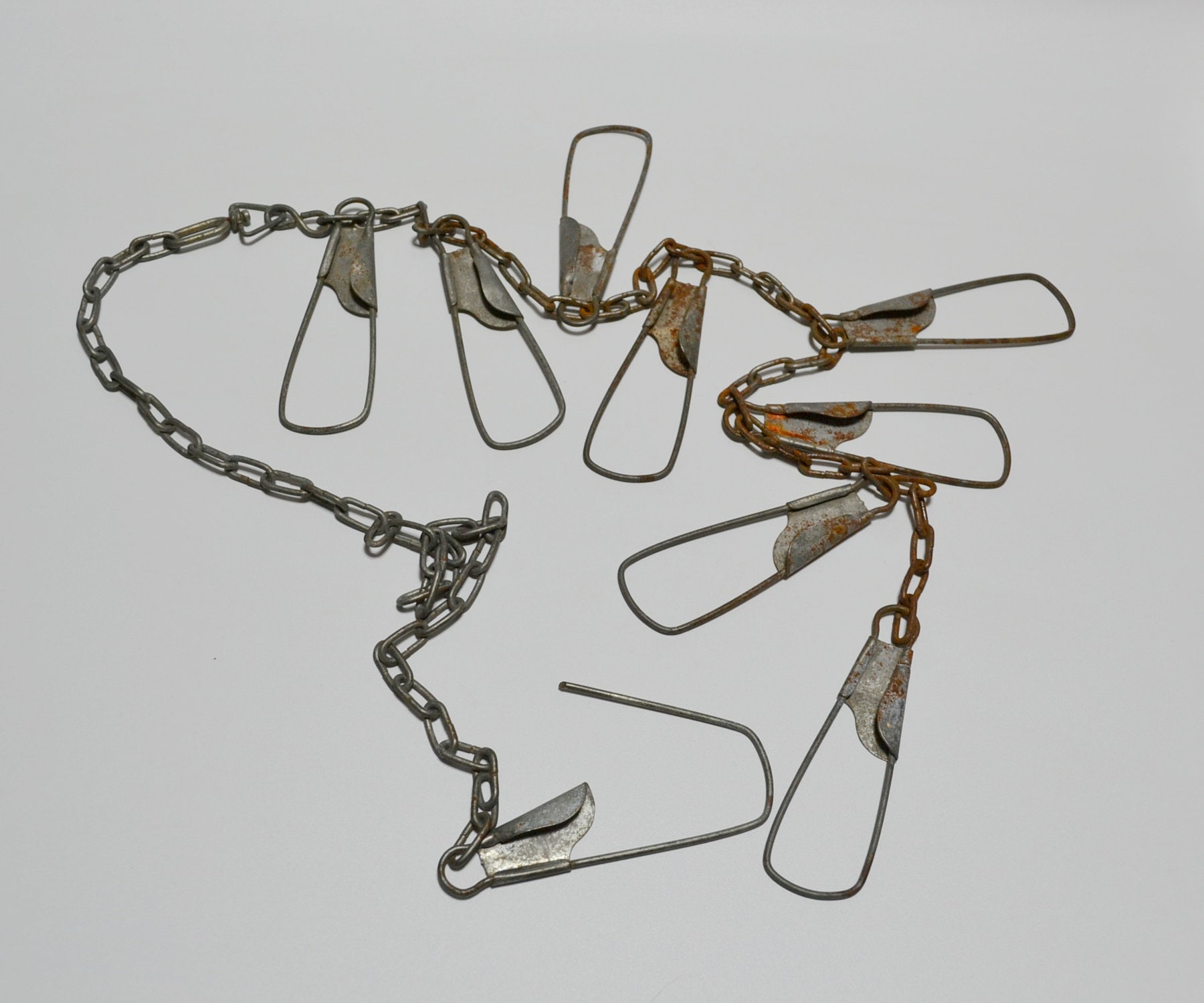 Vintage Rustic Metal Chain Fish Stringer Holder 9 Hooks Old Fishing ...