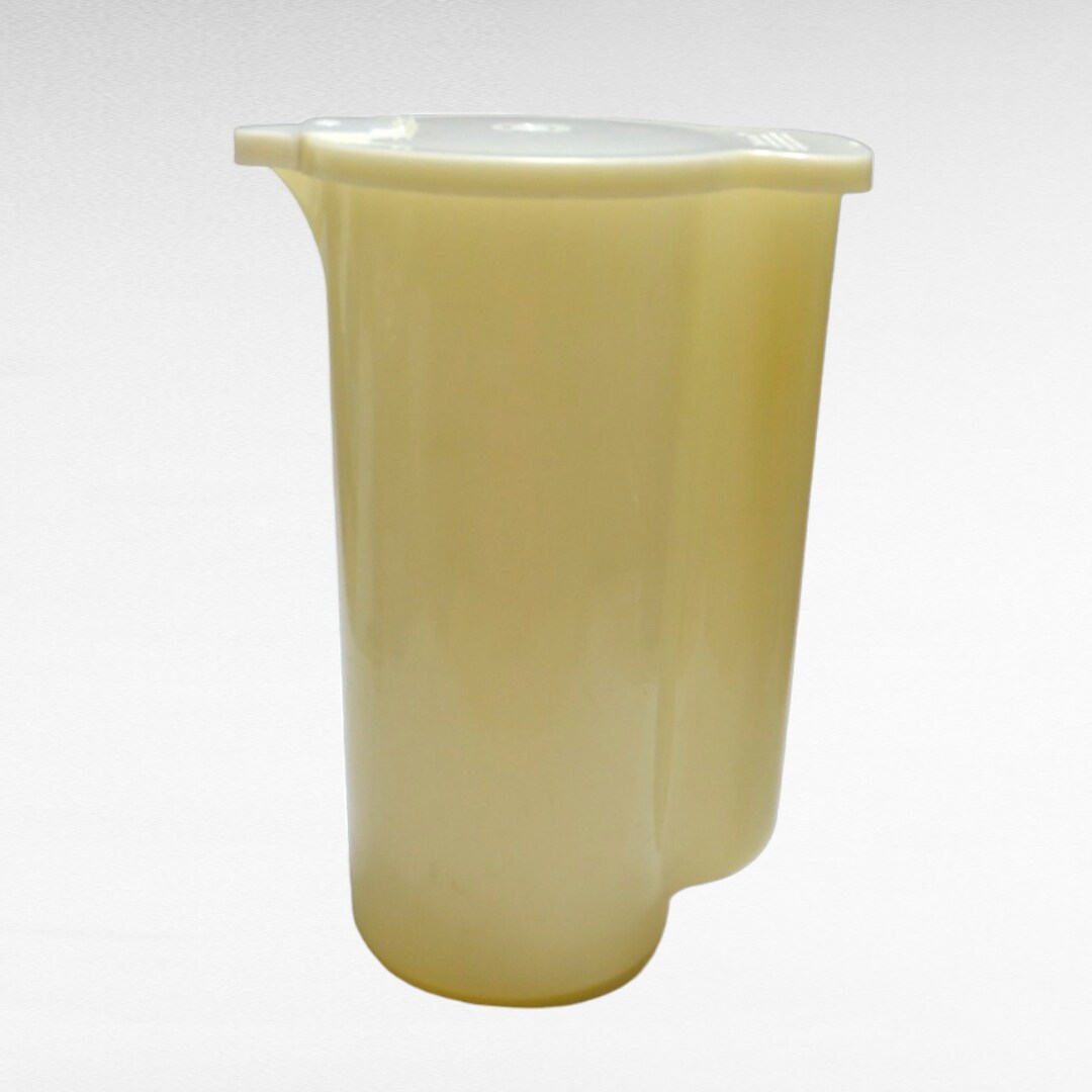 Vintage Tupperware Two Quart Built in Handle Pitcher With Flip Spout ...