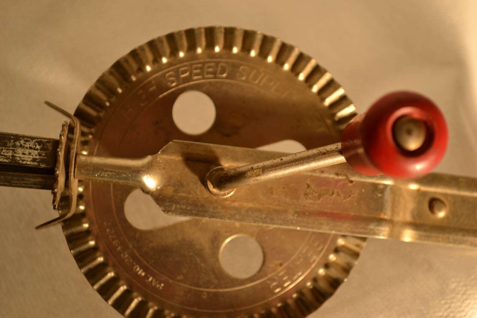 Vintage Red Handled Egg Beater Mixer Kitchen Utensil Farmhouse ...