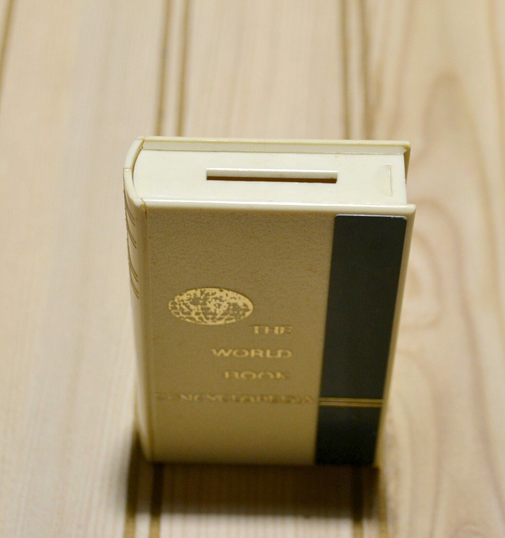Vintage Bank the World Book Encyclopedia Plastic Promo Promotional ...