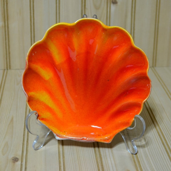 Clam Shell Dish - Etsy