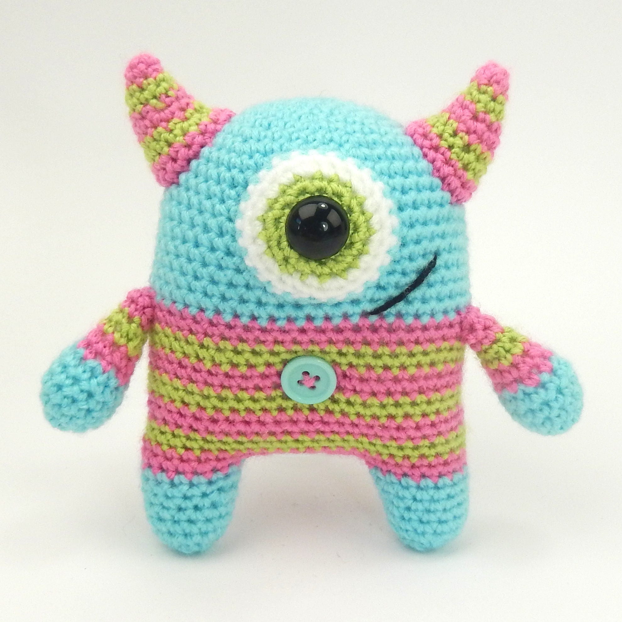 Cyrus the Cyclops Amigurumi Crochet Pattern | Etsy UK