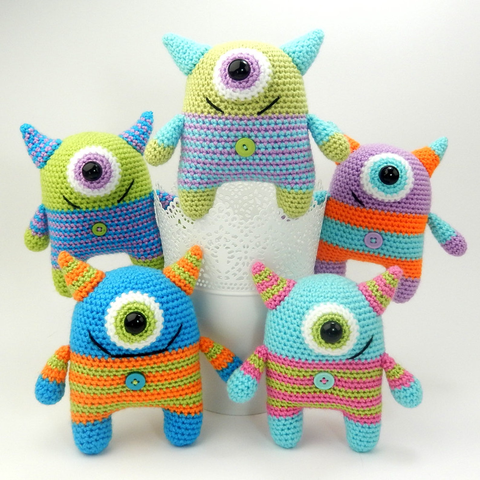 Cyrus the Cyclops Amigurumi Crochet Pattern | Etsy UK