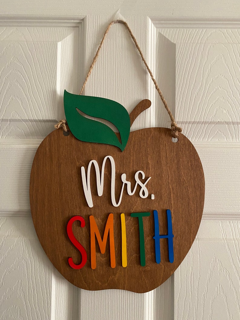 Teachers Room Personalized Wooden Apple Door Sign / | Etsy
