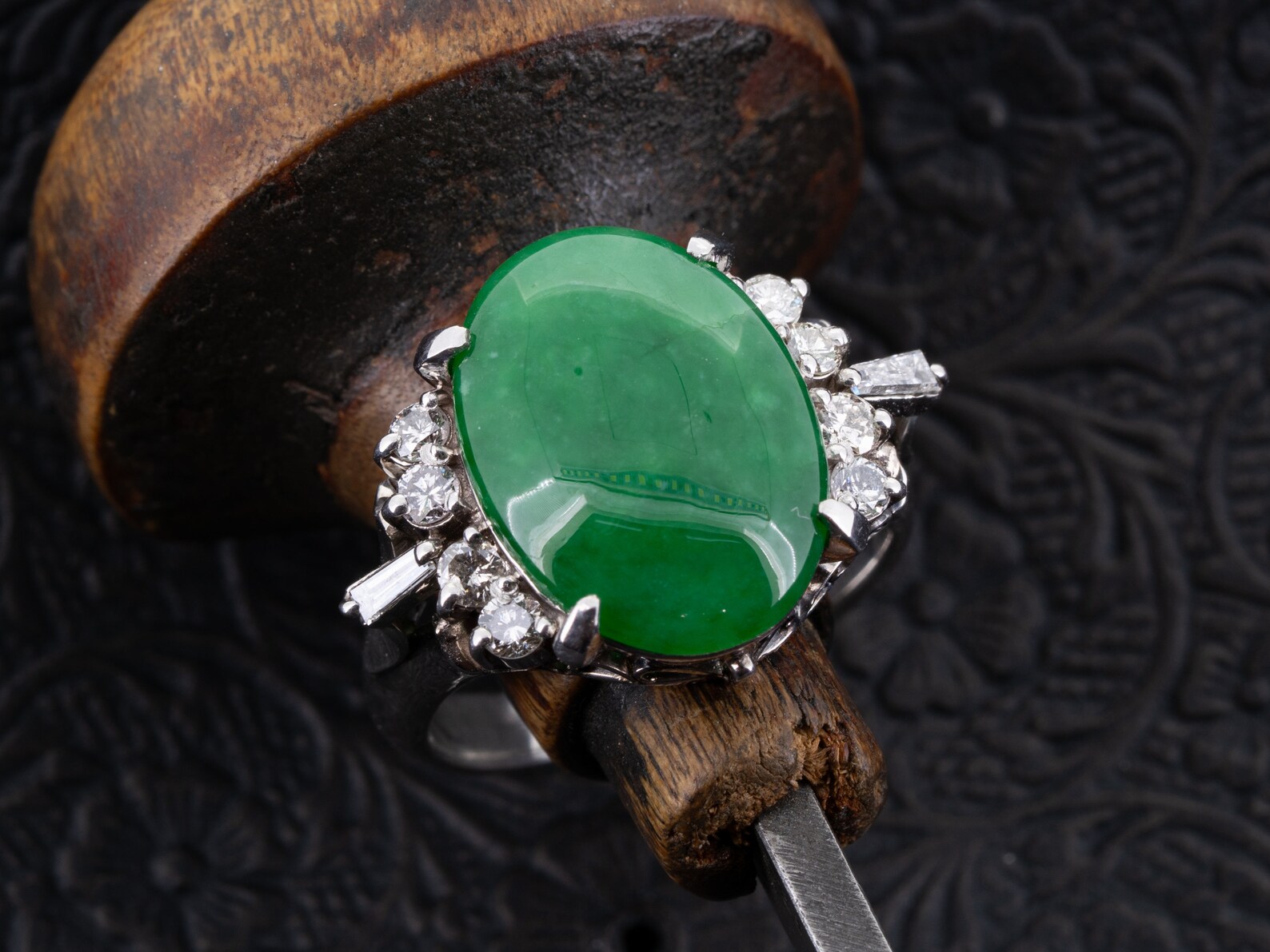 Green Jade Type B and Diamond Ring in Platinum 17 X 12 Mm Jadeite ...