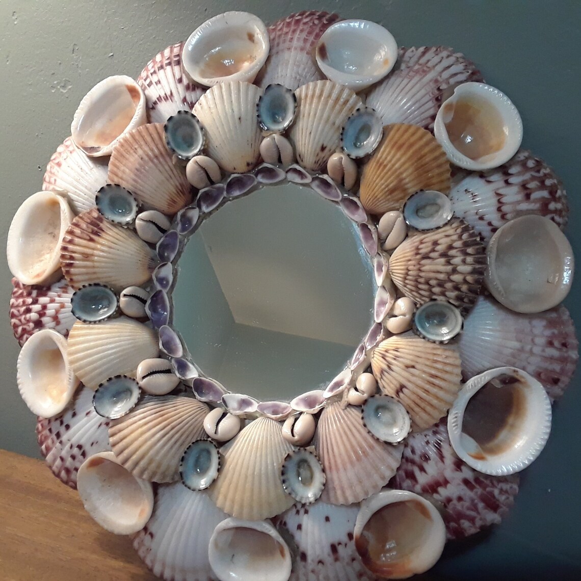 Vintage Round Shell Adorned Mirror - Etsy