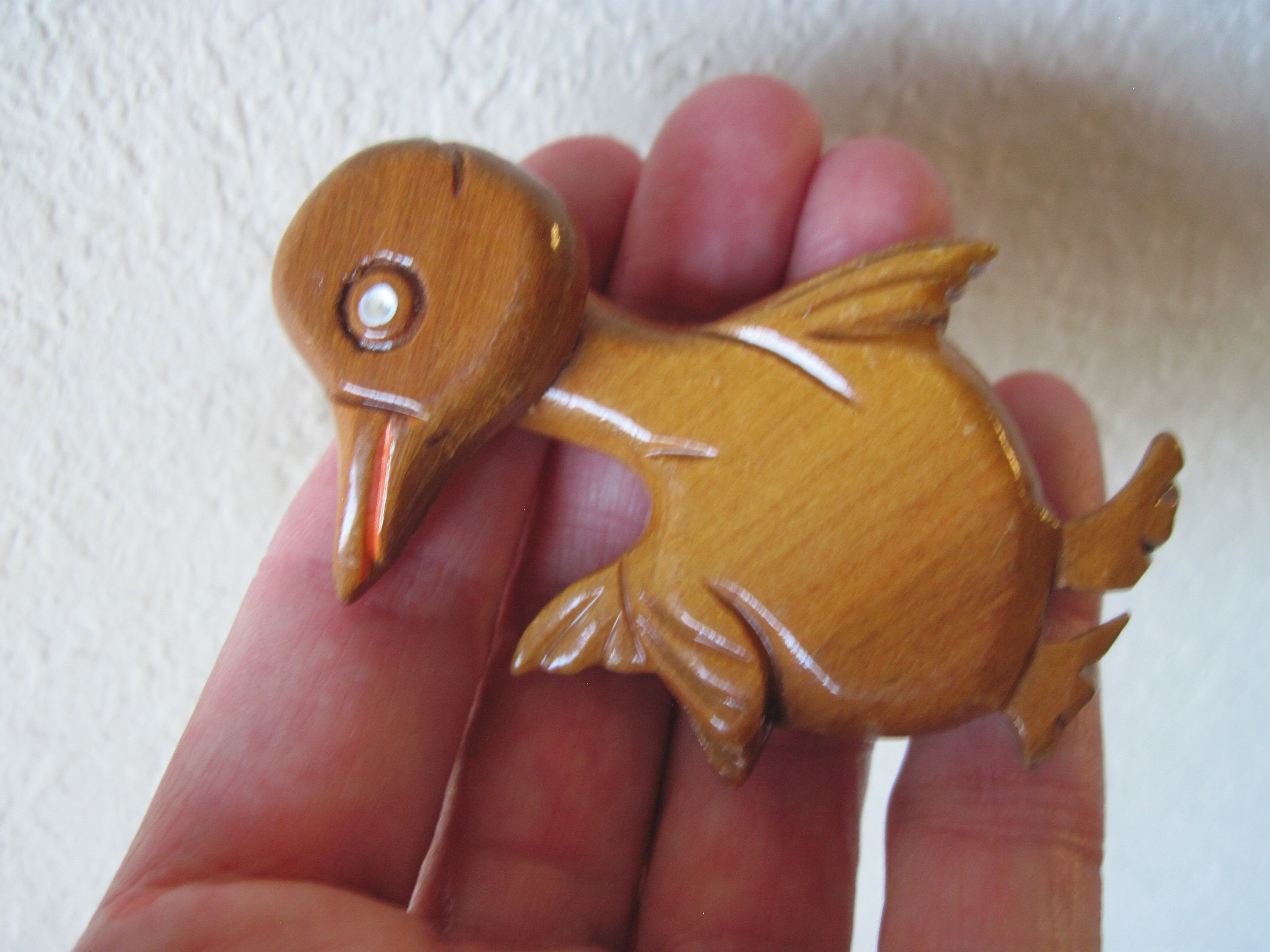 Vintage Carved Wood Duck Bird Pin - Etsy