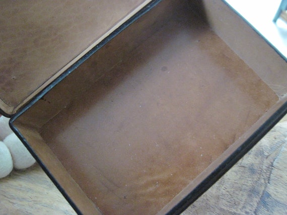 Vintage Florentine Embossed Leather Box Made in Italy - Gem