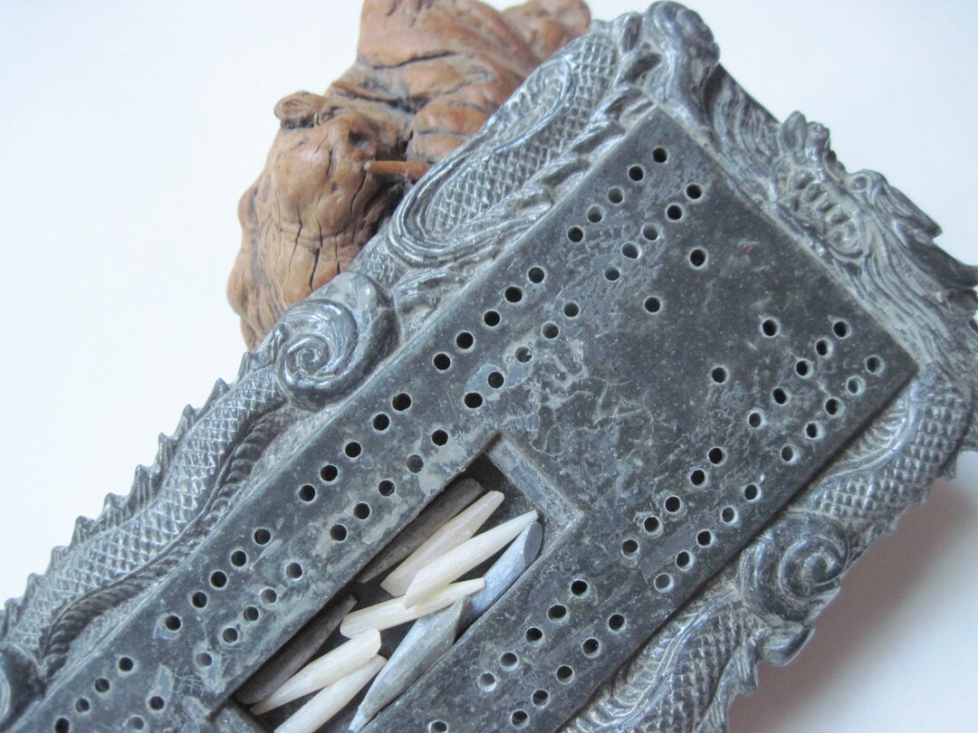 Vintage Dragon Cribbage Board - Etsy