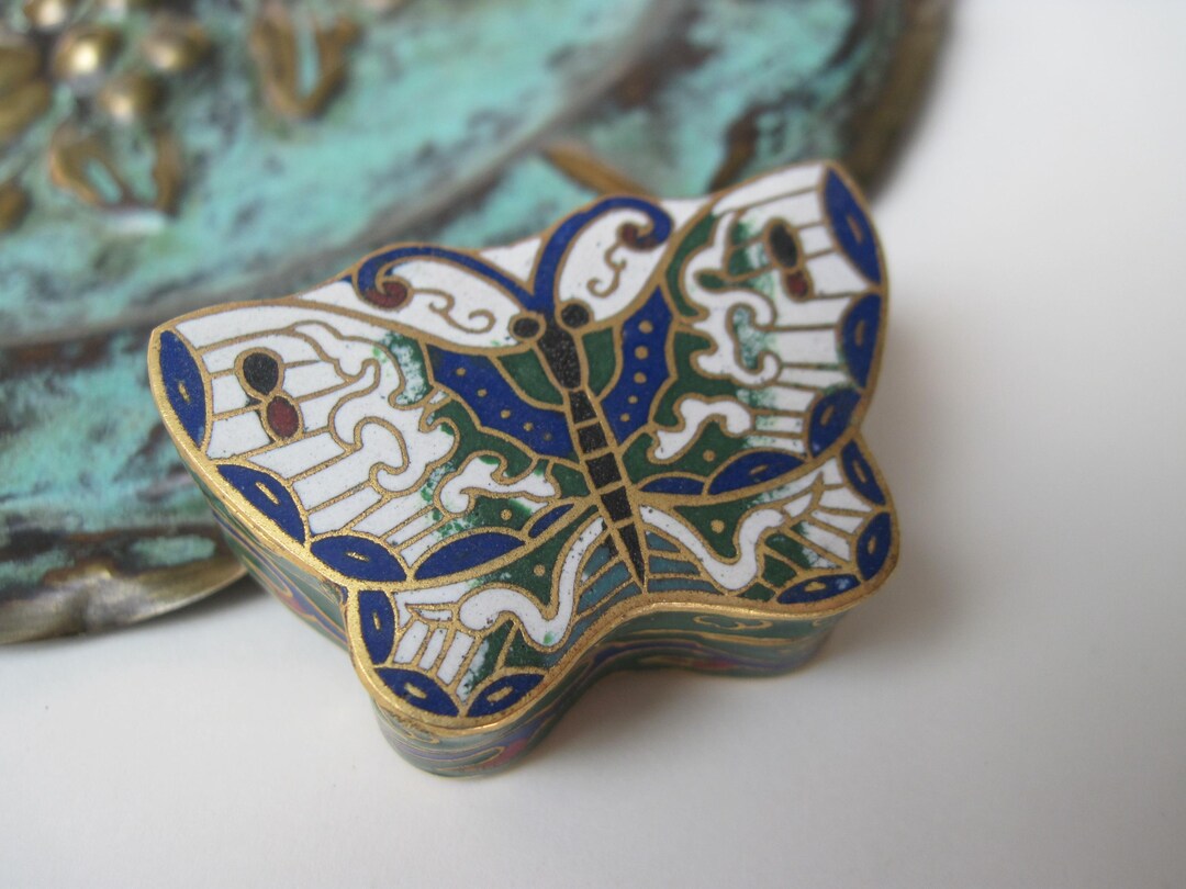 Vintage Small Cloisonne Butterfly Pill or Trinket Box - Etsy