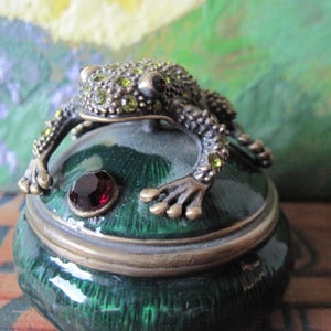 Vintage Enamel Rhinestone Frog Trinket Box Perry Borelli - Etsy