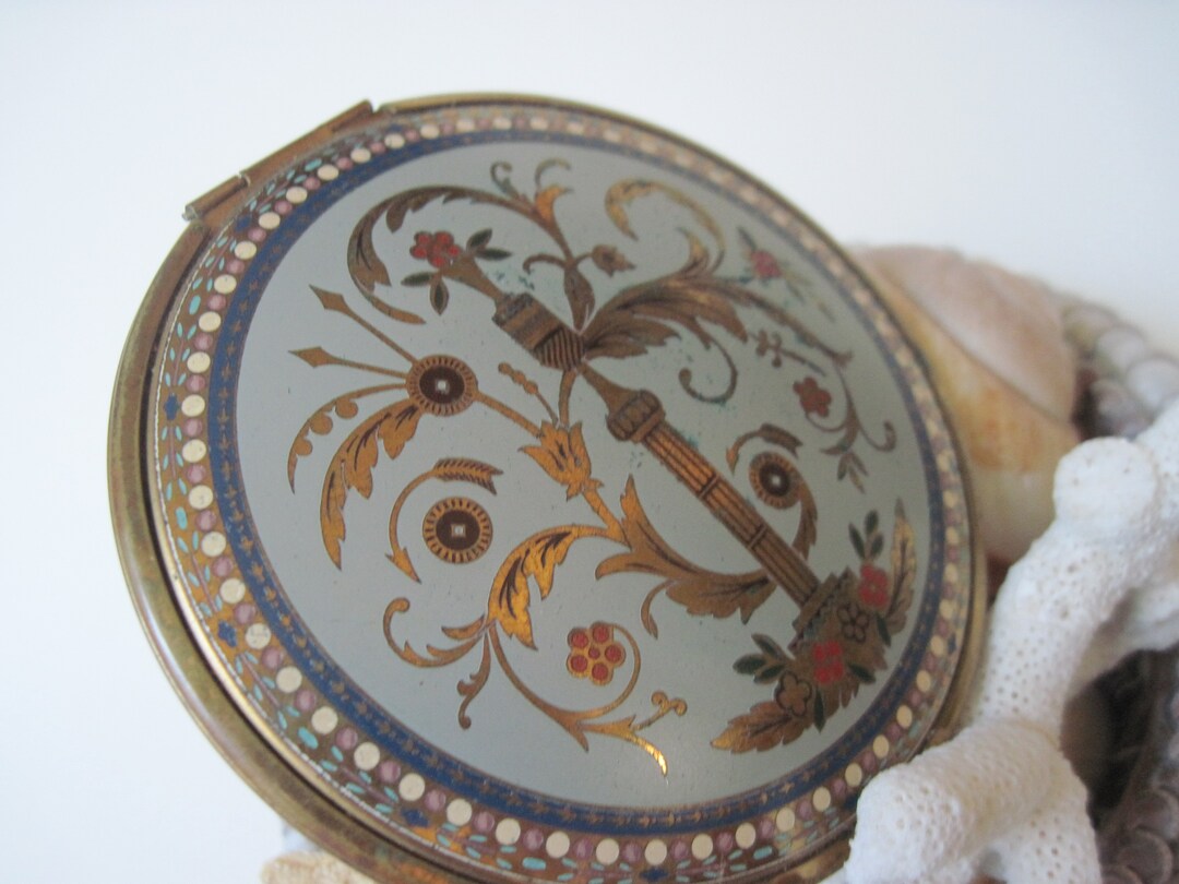 Vintage Volupte Round Enamel Compact - Etsy