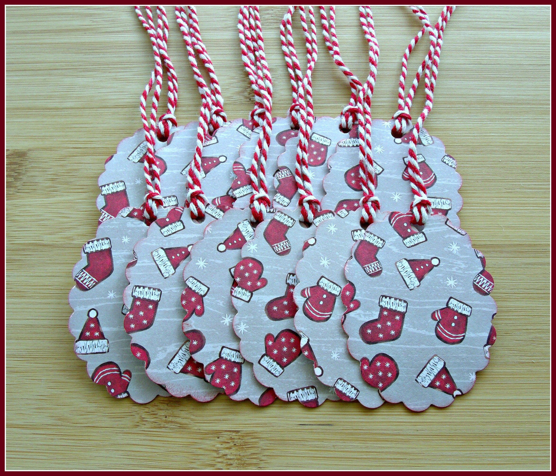 Winter Accessories:christmas Gift Tags,set of 12,scalloped Oval Holiday ...