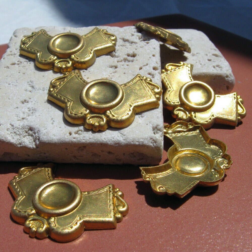 Vintage 30mm Wide Victorian Swag Brass Findings. 8 Pcs. - Etsy