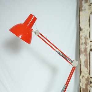 Bright Red Articulating Work Light / Vintage Mod Desk Lamp / - Etsy