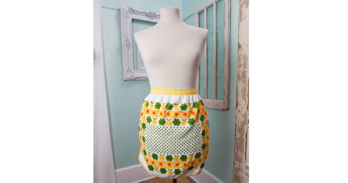 70s Vintage Mod Kitchen Apron With Bright Yellow Flowers - Etsy