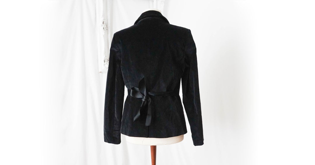 Black Velvet Jacket With Ribbon at Back / Vintage Gap Women Coat Sz M ...