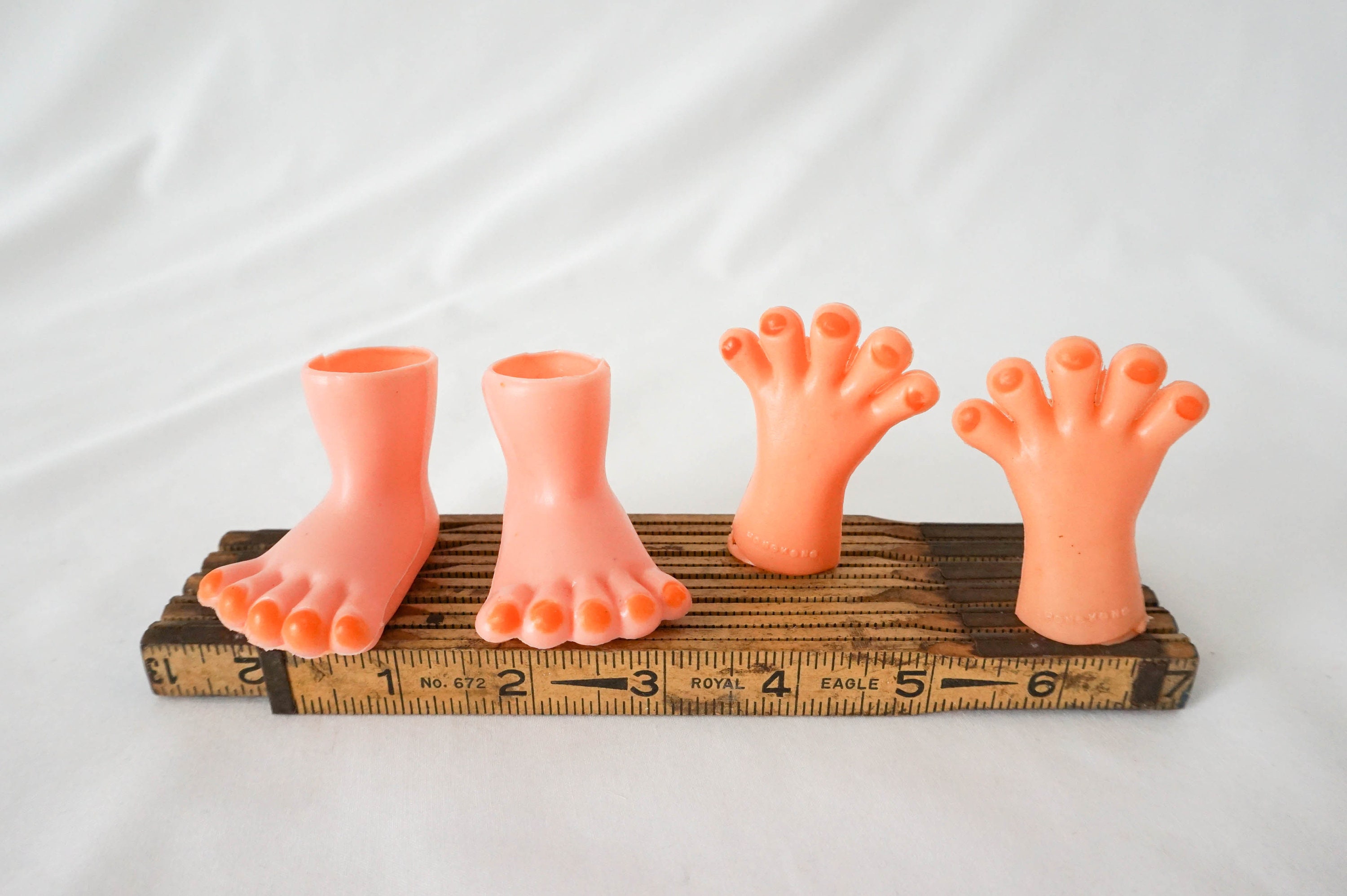 Fred Flintstone Feet