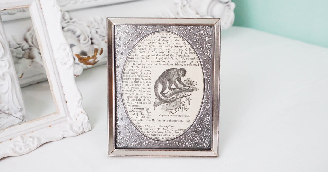 Small 5 X 4 Silver Metal Picture Frame With Embossed Oval Mat / Vintage ...