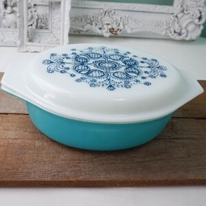 Rare Pyrex Blue Doily Casserole W Lid / 045 2-1/2 Quart Promotional ...
