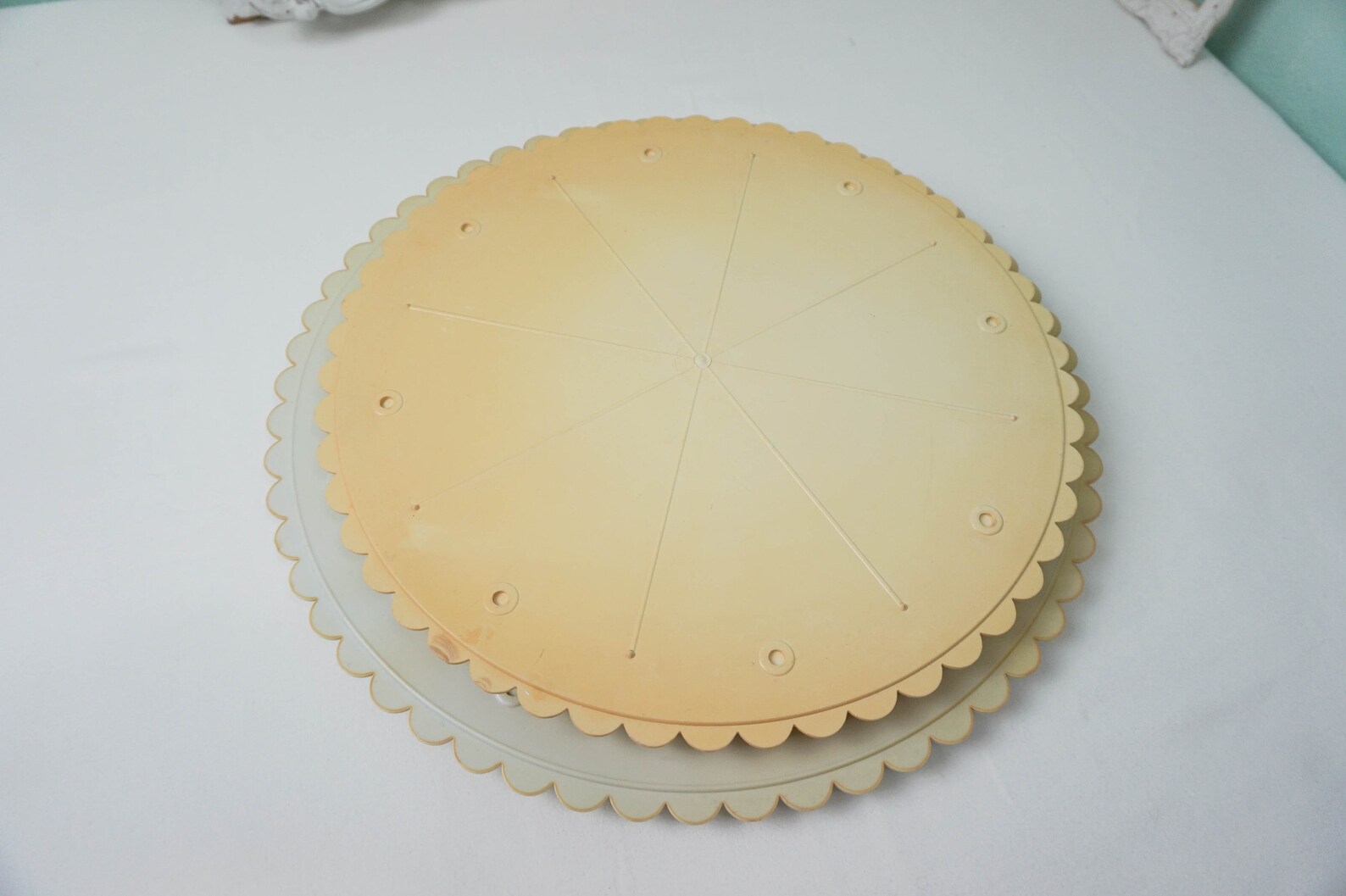 Set of Wilton Cake Tier Display Plates / Vintage Wedding Decor / Shabby ...