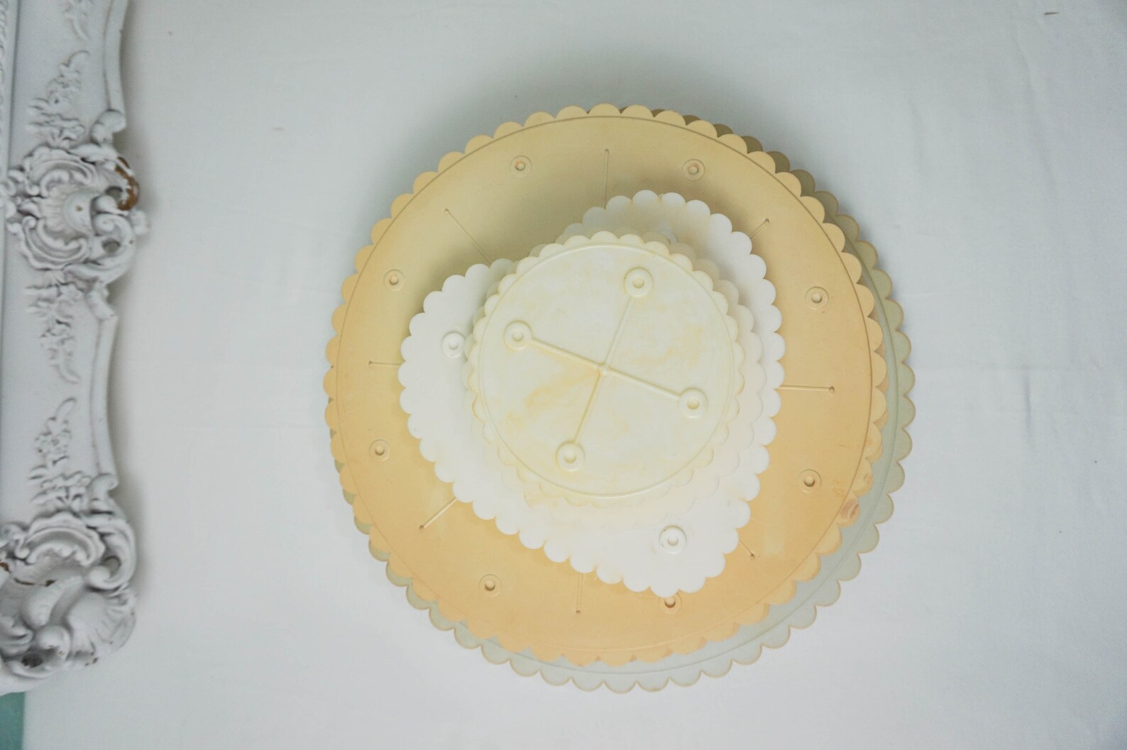 Set of Wilton Cake Tier Display Plates / Vintage Wedding Decor / Shabby ...