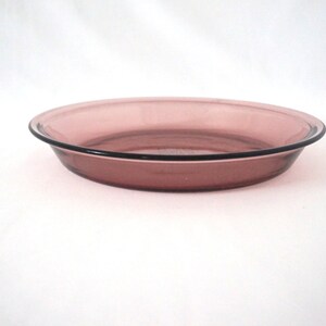 Pyrex Originals Cranberry Glass Purple Pie Plate / 70s Kitchen Bakeware ...