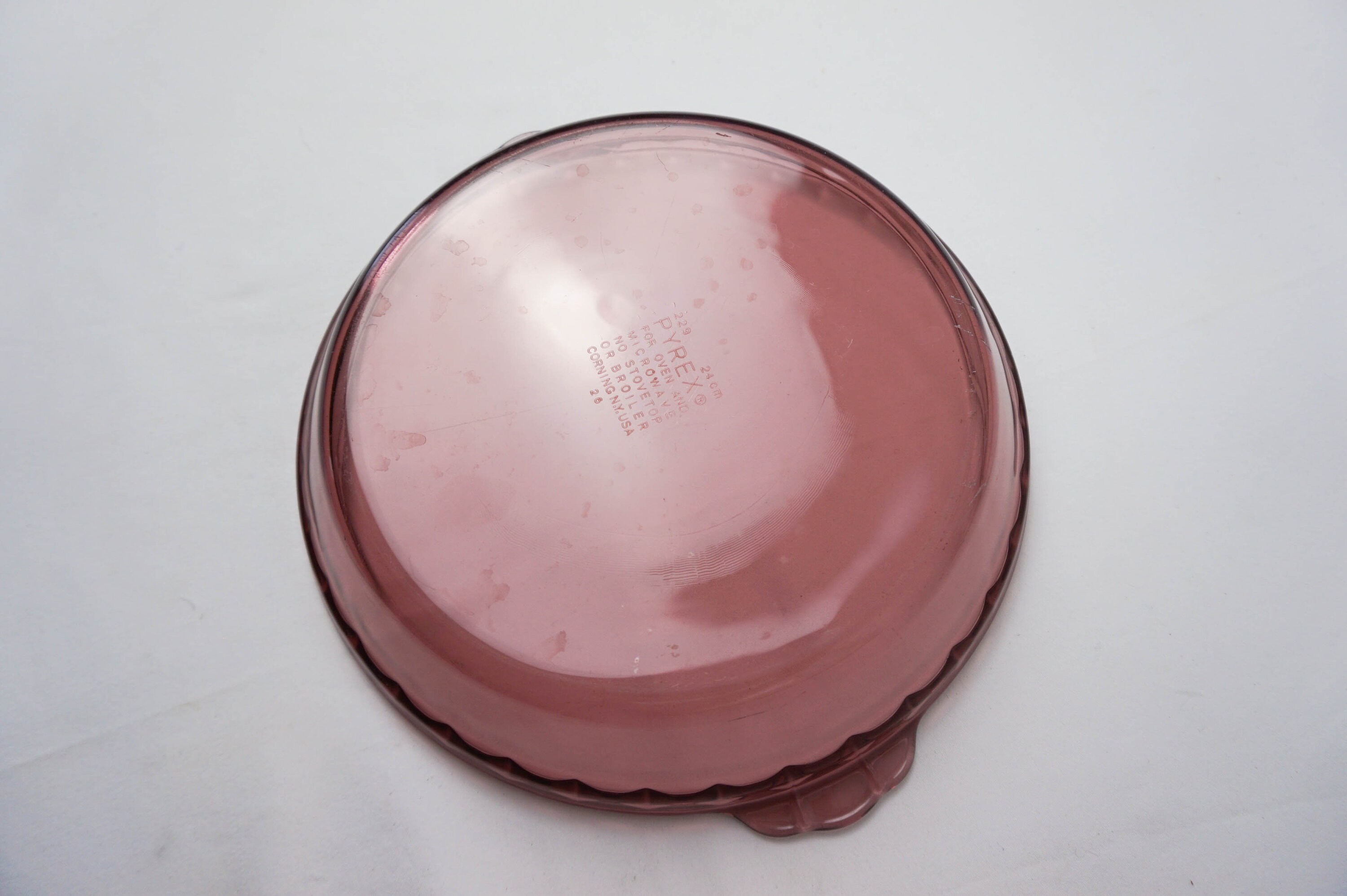 Vintage Pyrex Cranberry Purple Pie Plate / 70s Kitchen Serving | Etsy