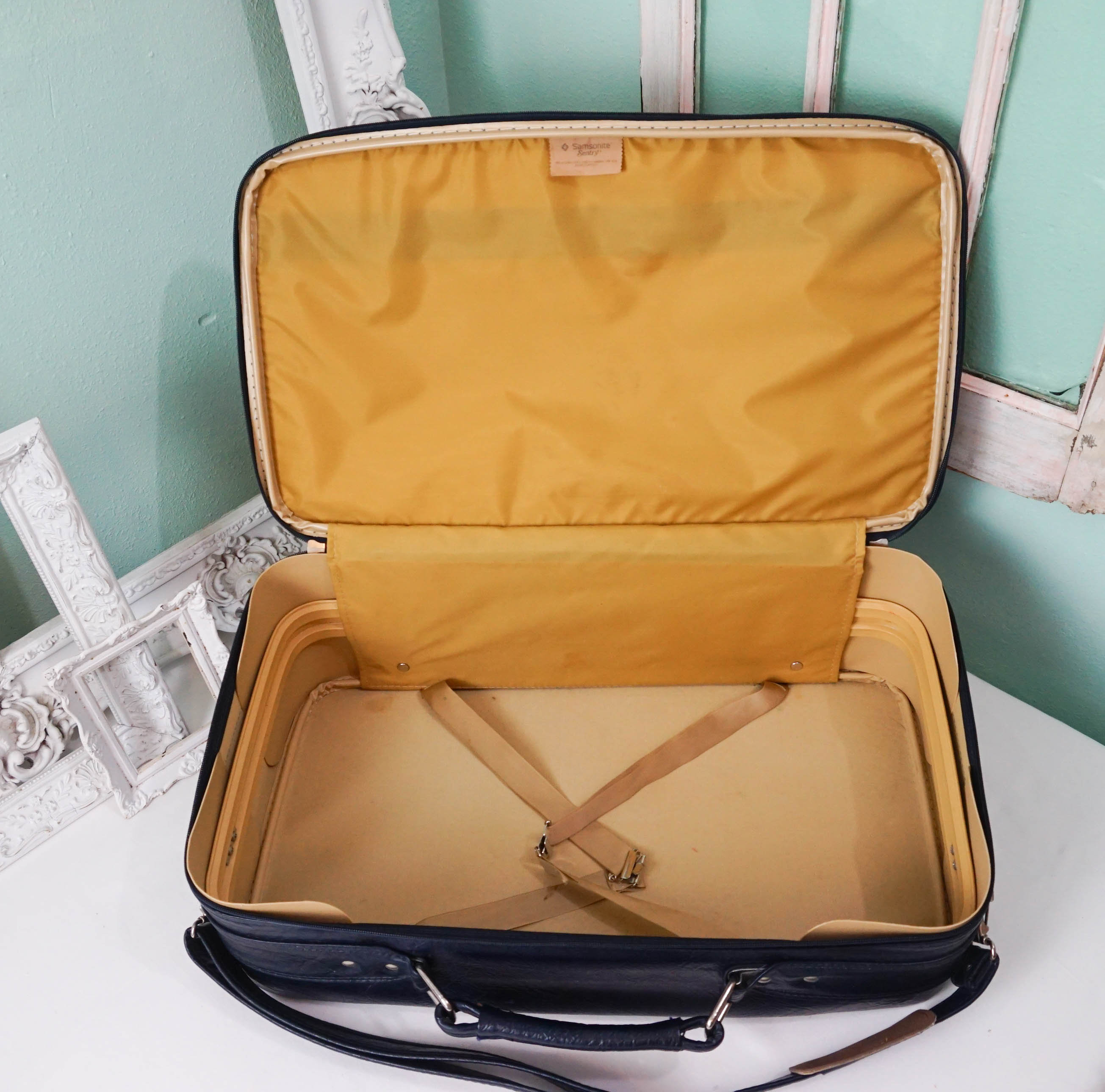 Samsonite Sentry Vinyl Carry on Suit Case / Vintage Blue Soft Side ...