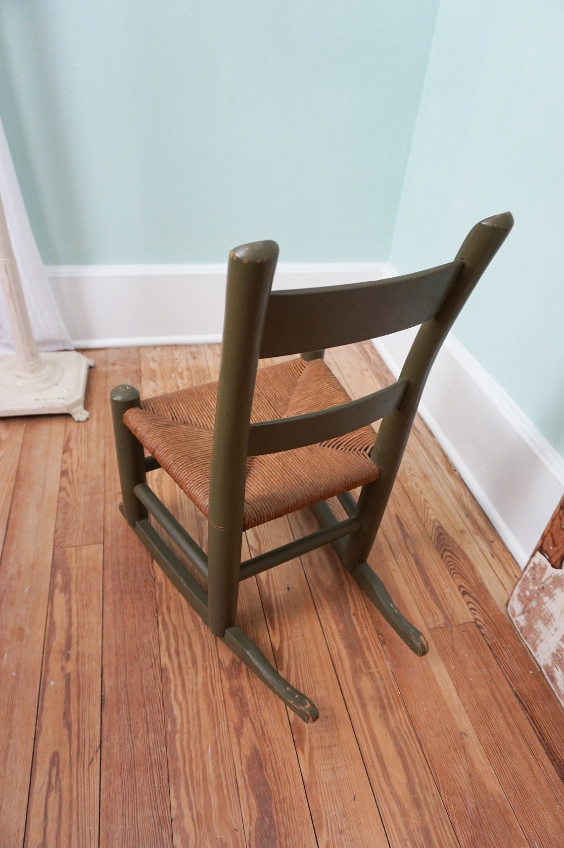 Childs Small Wooden Rocking Chair / Rustic Cottage / Vintage - Etsy