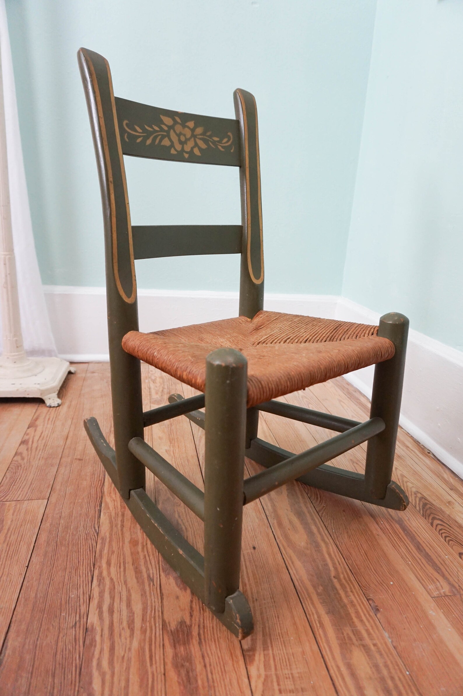 Childs Small Wooden Rocking Chair / Rustic Cottage / Vintage - Etsy