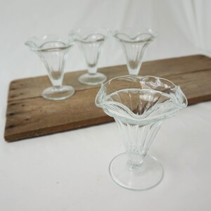 Set of FOUR Ice Cream Sundae Glasses / Ribbed Clear Glass 50s 60s Diner ...