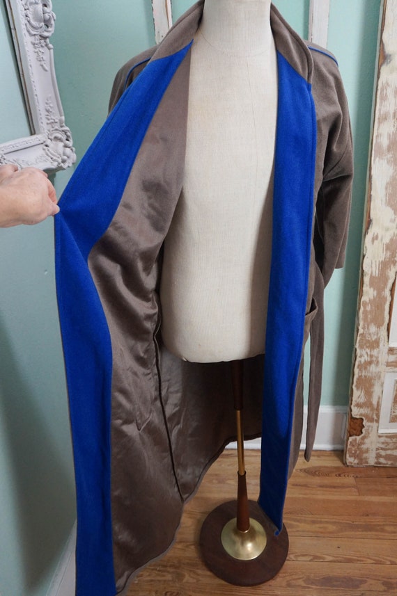 Taupe and Bright Blue Mens Velour Bath Robe / Vintage… - Gem