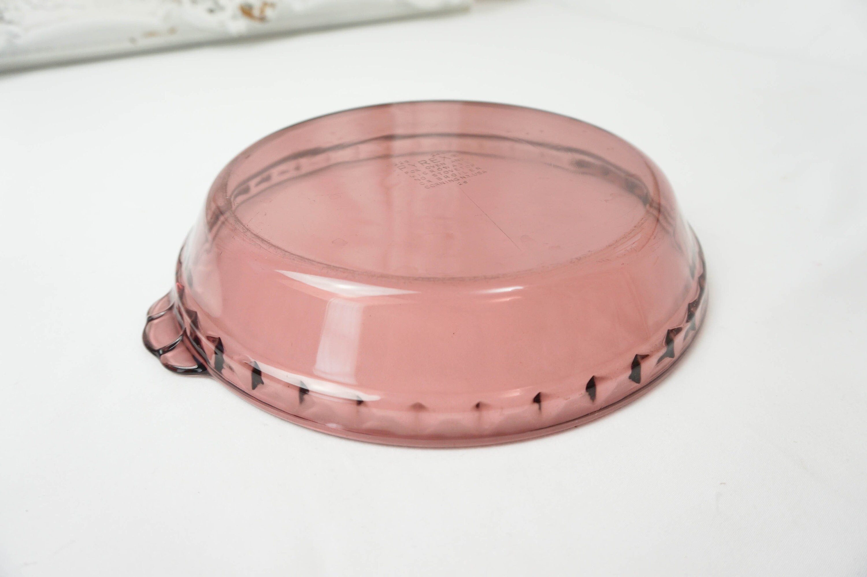 Vintage Pyrex Cranberry Purple Pie Plate / 70s Kitchen Serving | Etsy