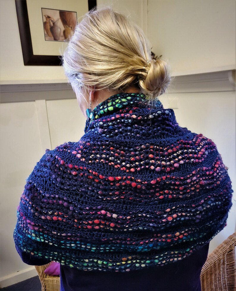 Crochet Pattern- Cobblestone Twist - Moebius Cowl/shawl - Etsy