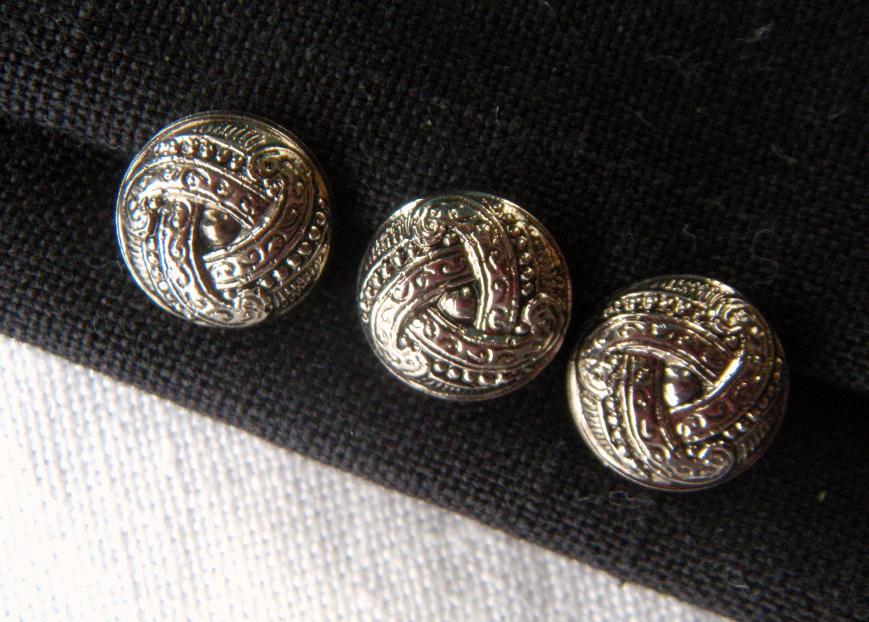 8 Small 11 Mm, Antiqued Silver Buttons, Richly Patterned Metallized ...