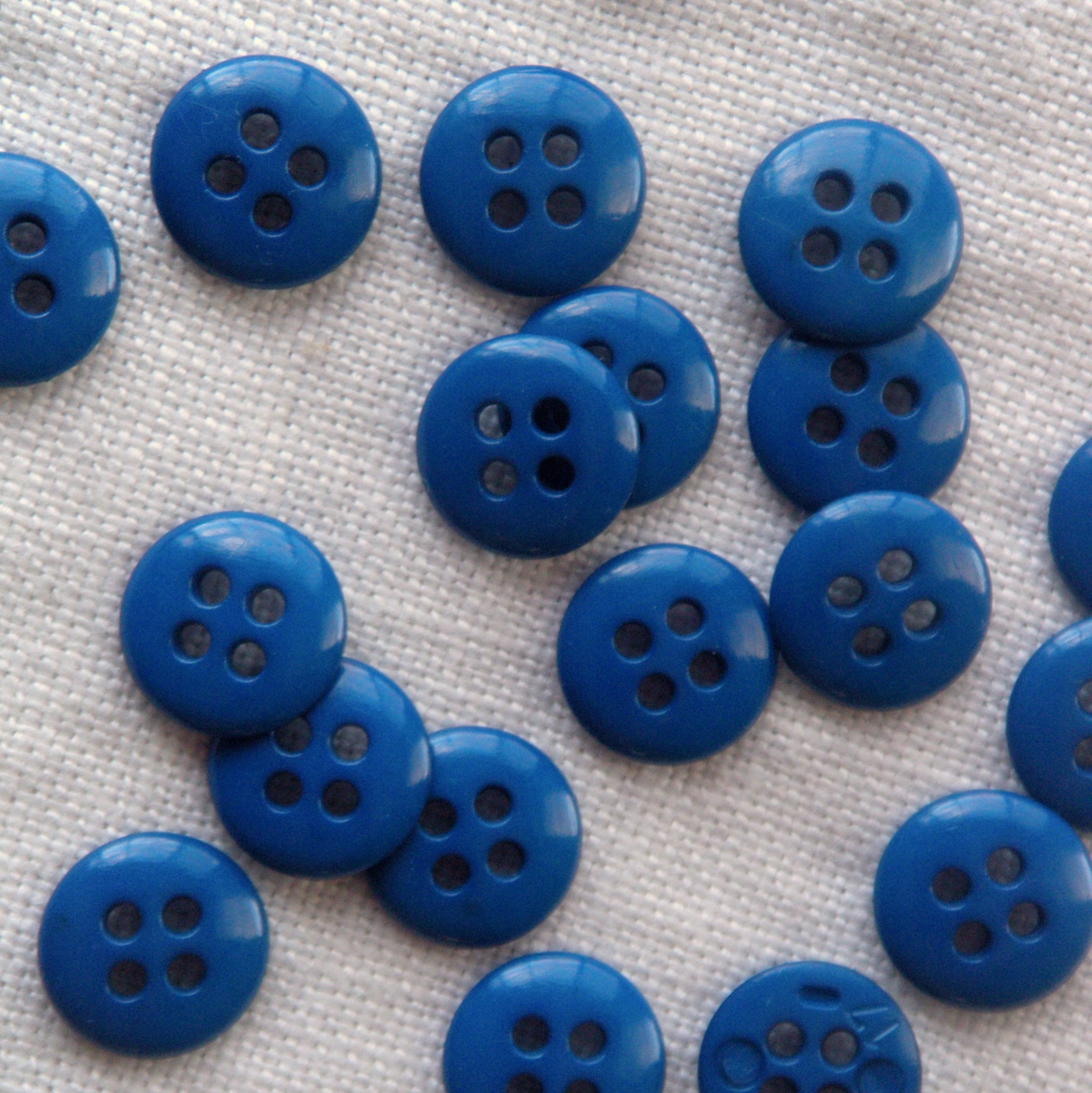 10 pequeños botones azules 11 mm brillante sin borde 4 | Etsy