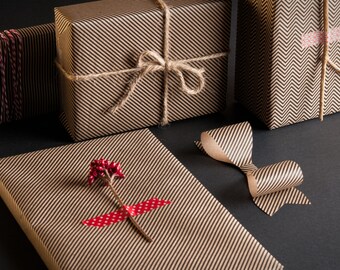 Vintage Postage Stamp Wrapping Paper / 12 Sheets