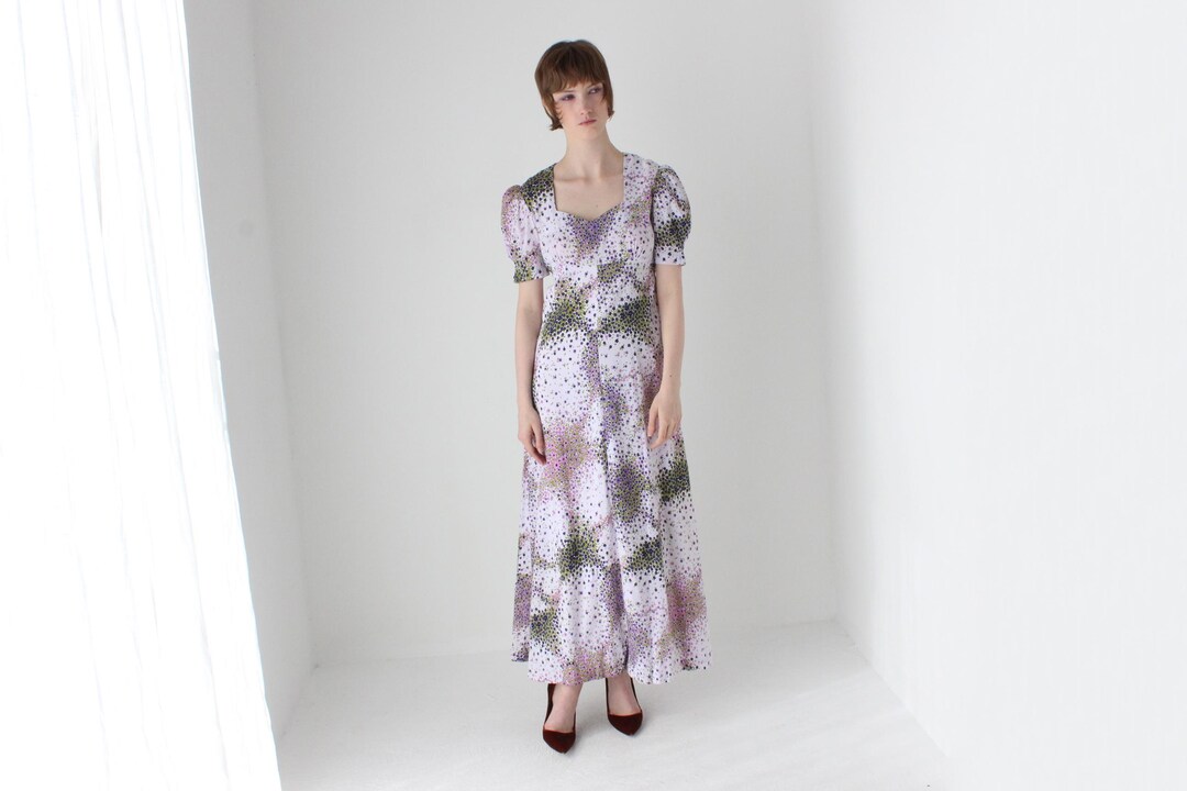 Sweetest 70s Pastel Lilac Floral Cottagecore Puff Shoulder Garden Party ...