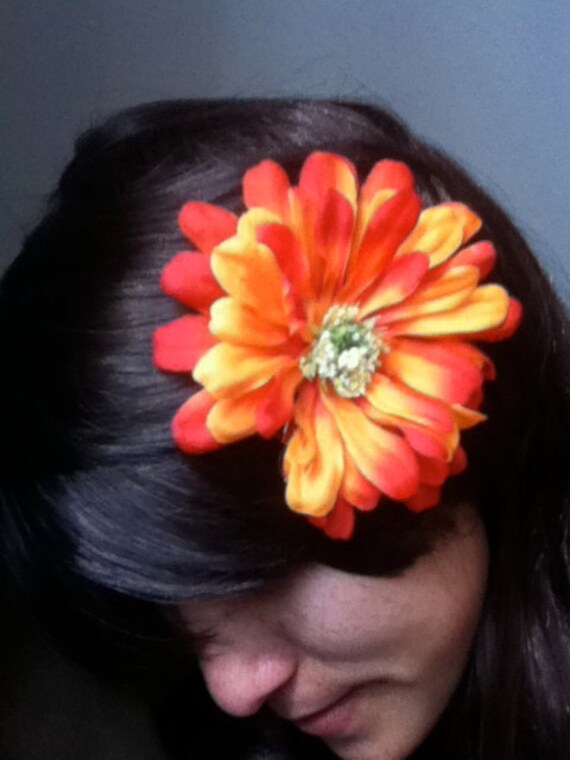Items similar to Super Cute Orange Daisy Hair Clips on Etsy