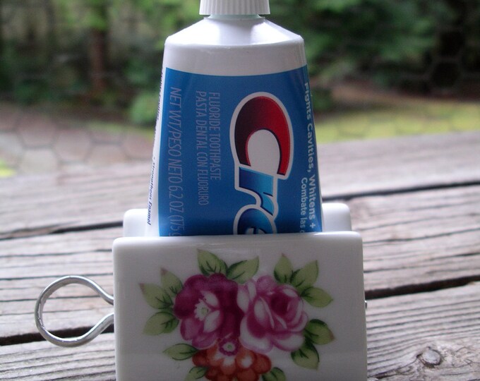 Squeeze It - Vintage Tube Toothpaste Dispenser - Etsy