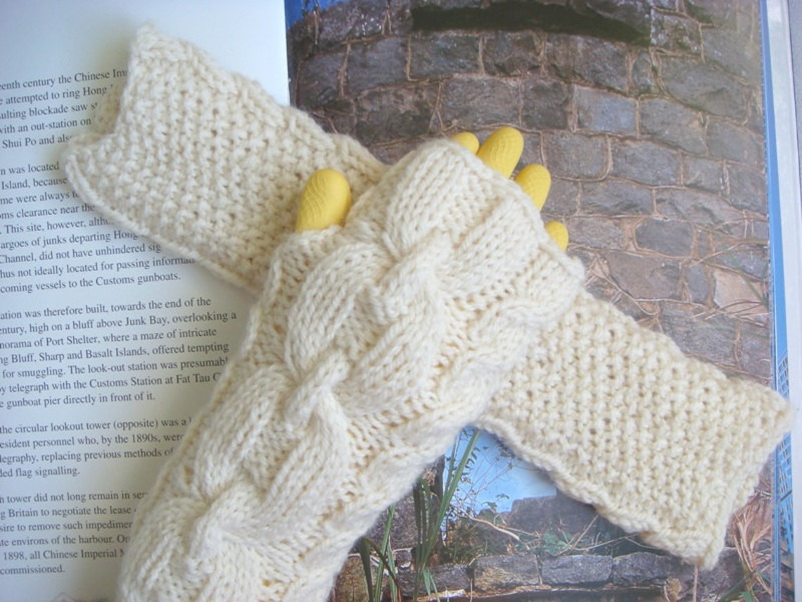 Cable Knit Fingerless Gloves Long Hand Knitted Gloves Arm Warmers Wrist ...