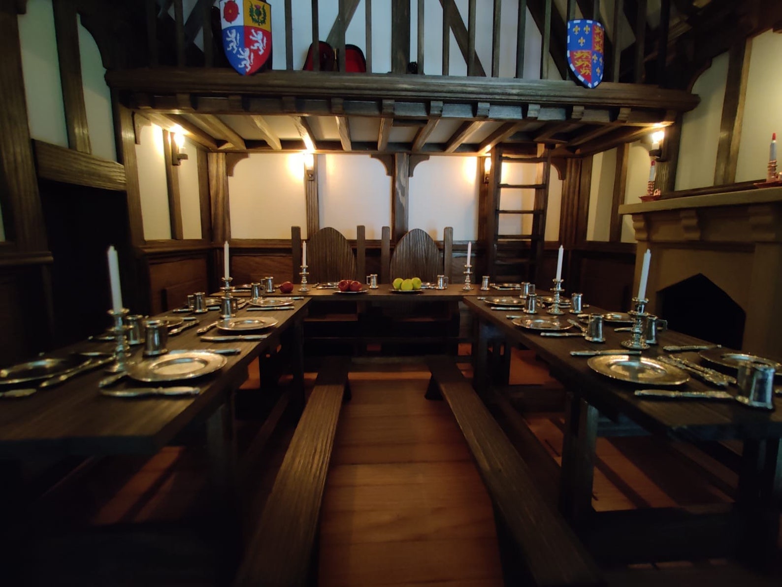 Instow Manor Tudor Dolls House - Etsy UK