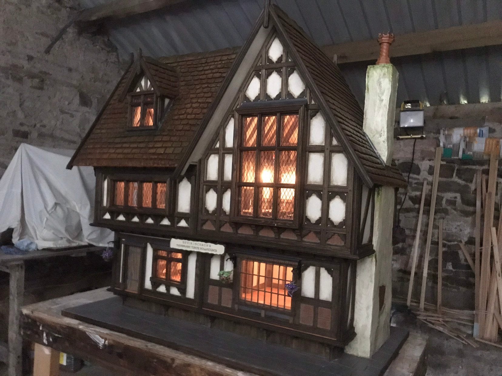 Instow Manor Tudor Dolls House - Etsy UK